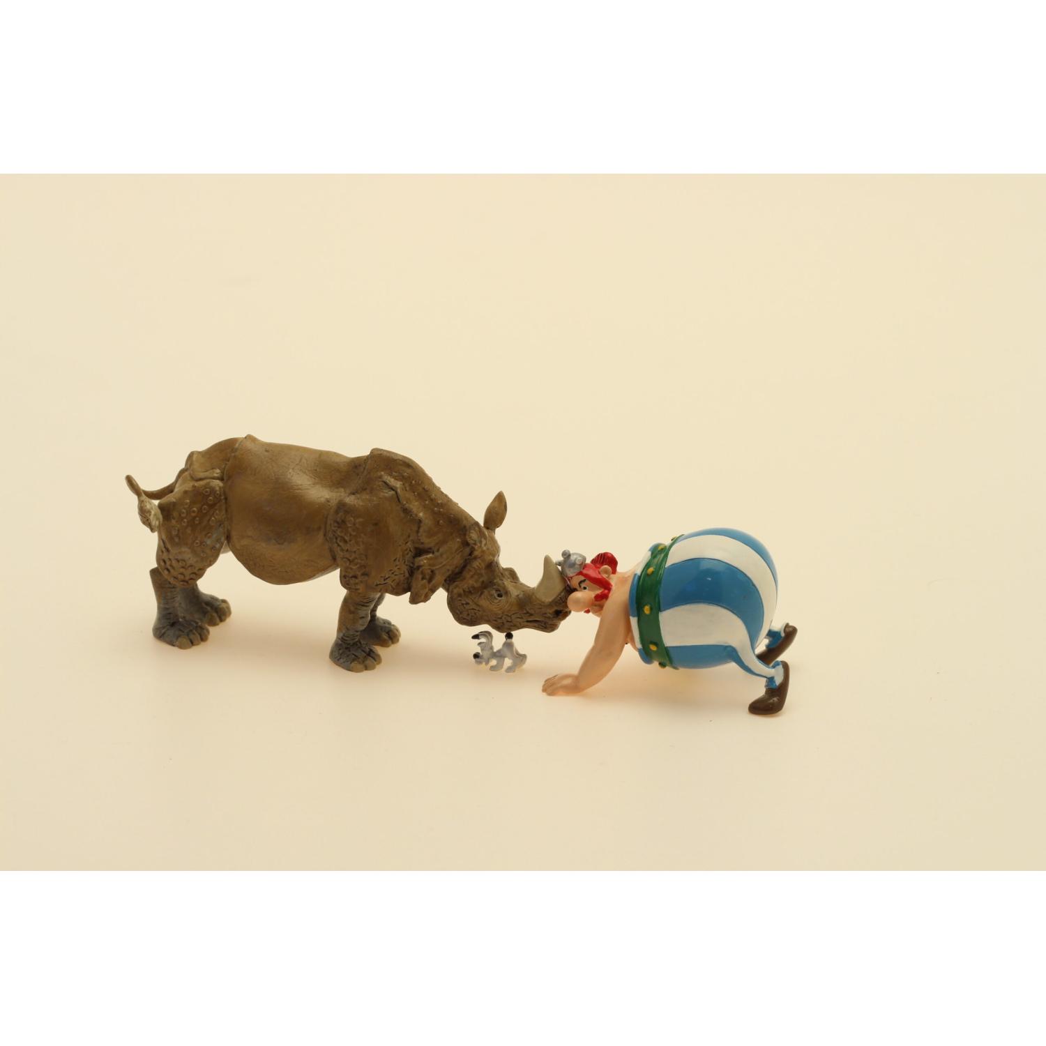 Obélix nez à nez avec le rhinocéros - Espace Tintin Montpellier